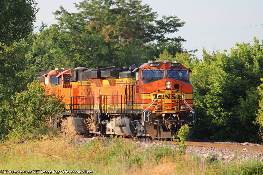 BNSF 4557